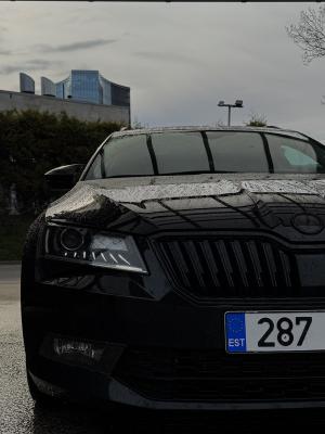 Melns Skoda SuperB 2016 Tallina, ar dzinēja tilpumu 2.00 L un nobraukumu 290 tūkst. km par 17000 €, foto 20 vietnē AUTOMOTO.COM.LV