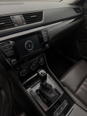 Melns Skoda SuperB 2016 Tallina, ar dzinēja tilpumu 2.00 L un nobraukumu 290 tūkst. km par 17000 €, foto 23 vietnē AUTOMOTO.COM.LV