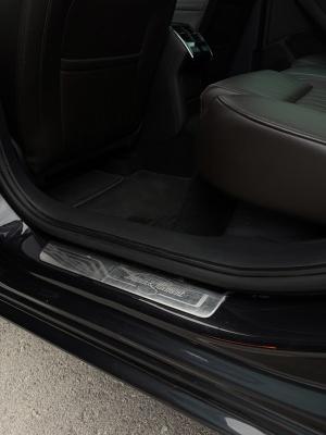 Melns Skoda SuperB 2016 Tallina, ar dzinēja tilpumu 2.00 L un nobraukumu 290 tūkst. km par 17000 €, foto 26 vietnē AUTOMOTO.COM.LV