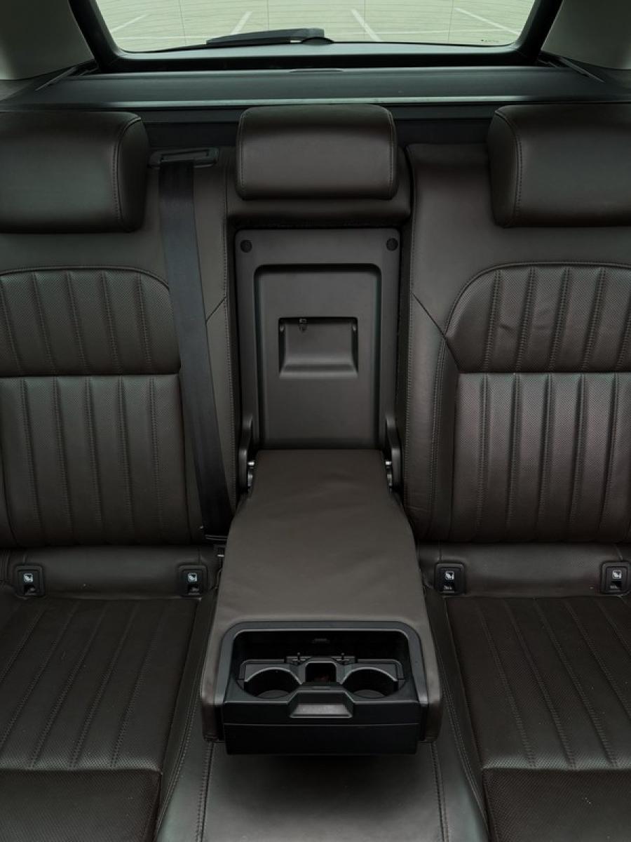 Melns Skoda SuperB 2016 Tallina, ar dzinēja tilpumu 2.00 L un nobraukumu 290 tūkst. km par 17000 €, foto 30 vietnē AUTOMOTO.COM.LV