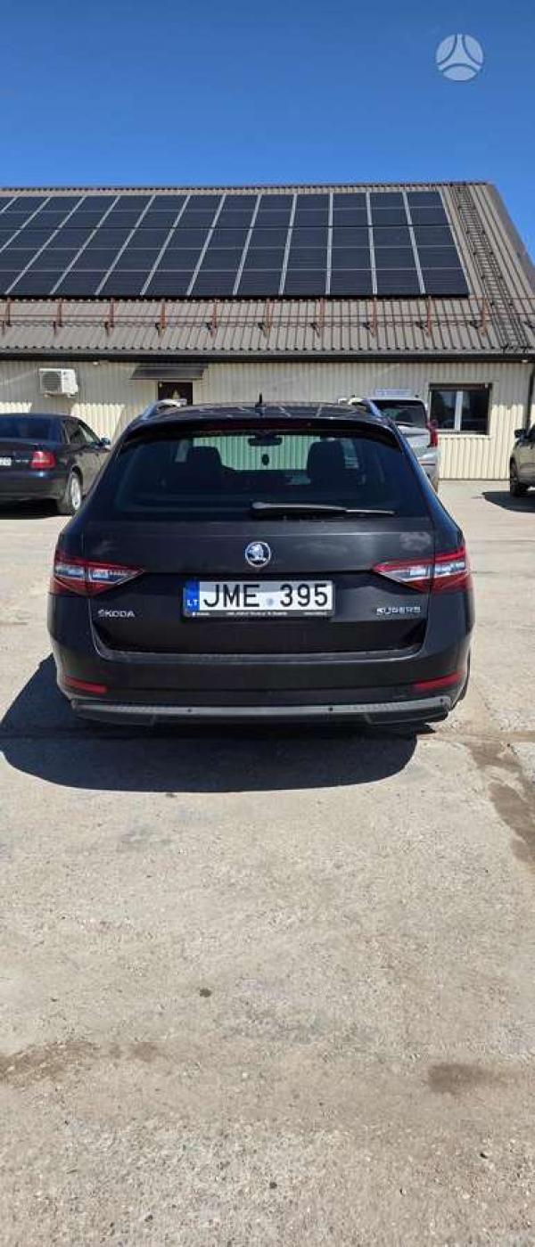 Black Skoda SuperB 2016 in Kretinga, with an engine capacity of 1.97 L and mileage of 245 thousand km for 10890 €, photo 3 on AUTOMOTO.COM.LV