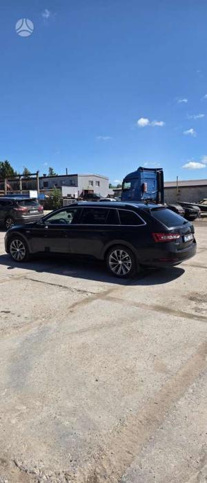 Black Skoda SuperB 2016 in Kretinga, with an engine capacity of 1.97 L and mileage of 245 thousand km for 10890 €, photo 5 on AUTOMOTO.COM.LV