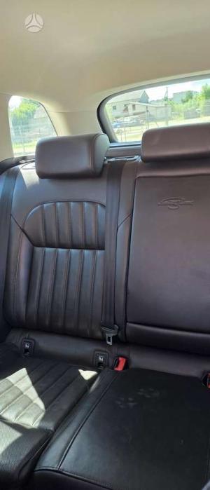 Black Skoda SuperB 2016 in Kretinga, with an engine capacity of 1.97 L and mileage of 245 thousand km for 10890 €, photo 11 on AUTOMOTO.COM.LV
