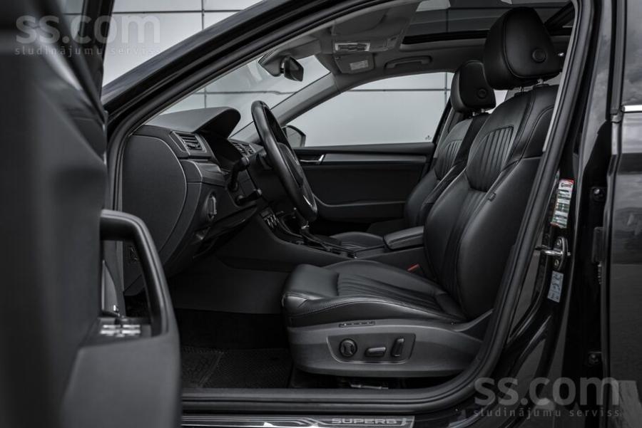 Black Skoda SuperB 2016 in Riga, with an engine capacity of 1.60 L and mileage of 203 thousand km for 11900 €, photo 11 on AUTOMOTO.COM.LV