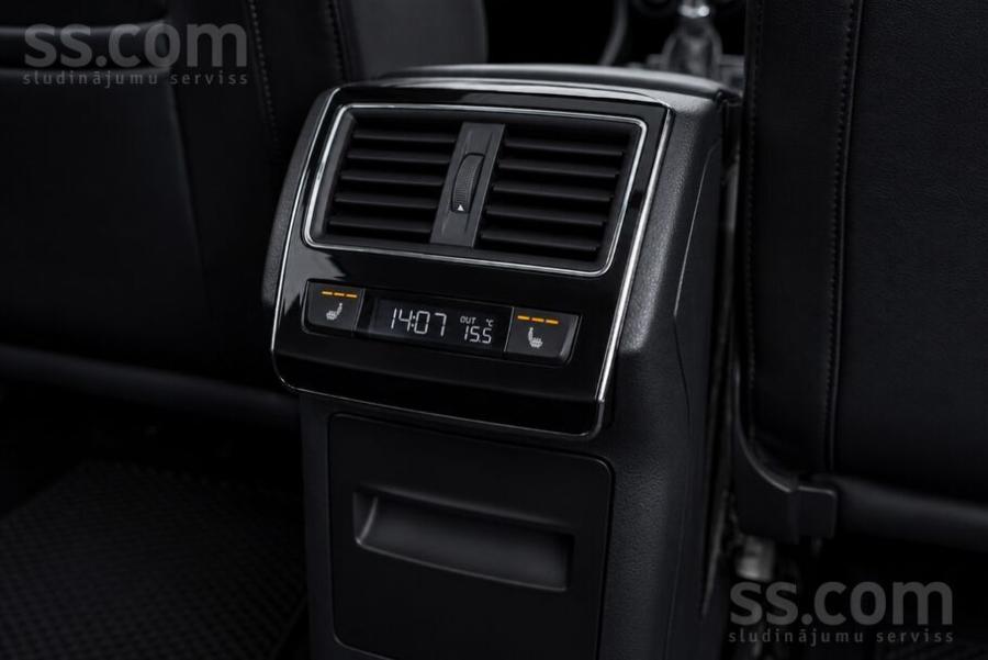 Black Skoda SuperB 2016 in Riga, with an engine capacity of 1.60 L and mileage of 203 thousand km for 11900 €, photo 15 on AUTOMOTO.COM.LV