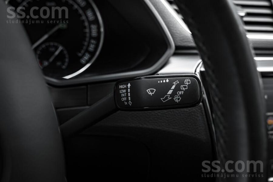 Black Skoda SuperB 2016 in Riga, with an engine capacity of 1.60 L and mileage of 203 thousand km for 11900 €, photo 21 on AUTOMOTO.COM.LV