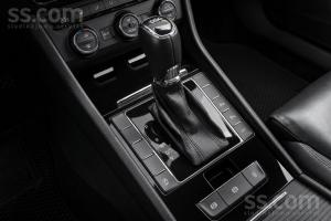 Black Skoda SuperB 2016 in Riga, with an engine capacity of 1.60 L and mileage of 203 thousand km for 11900 €, photo 22 on AUTOMOTO.COM.LV
