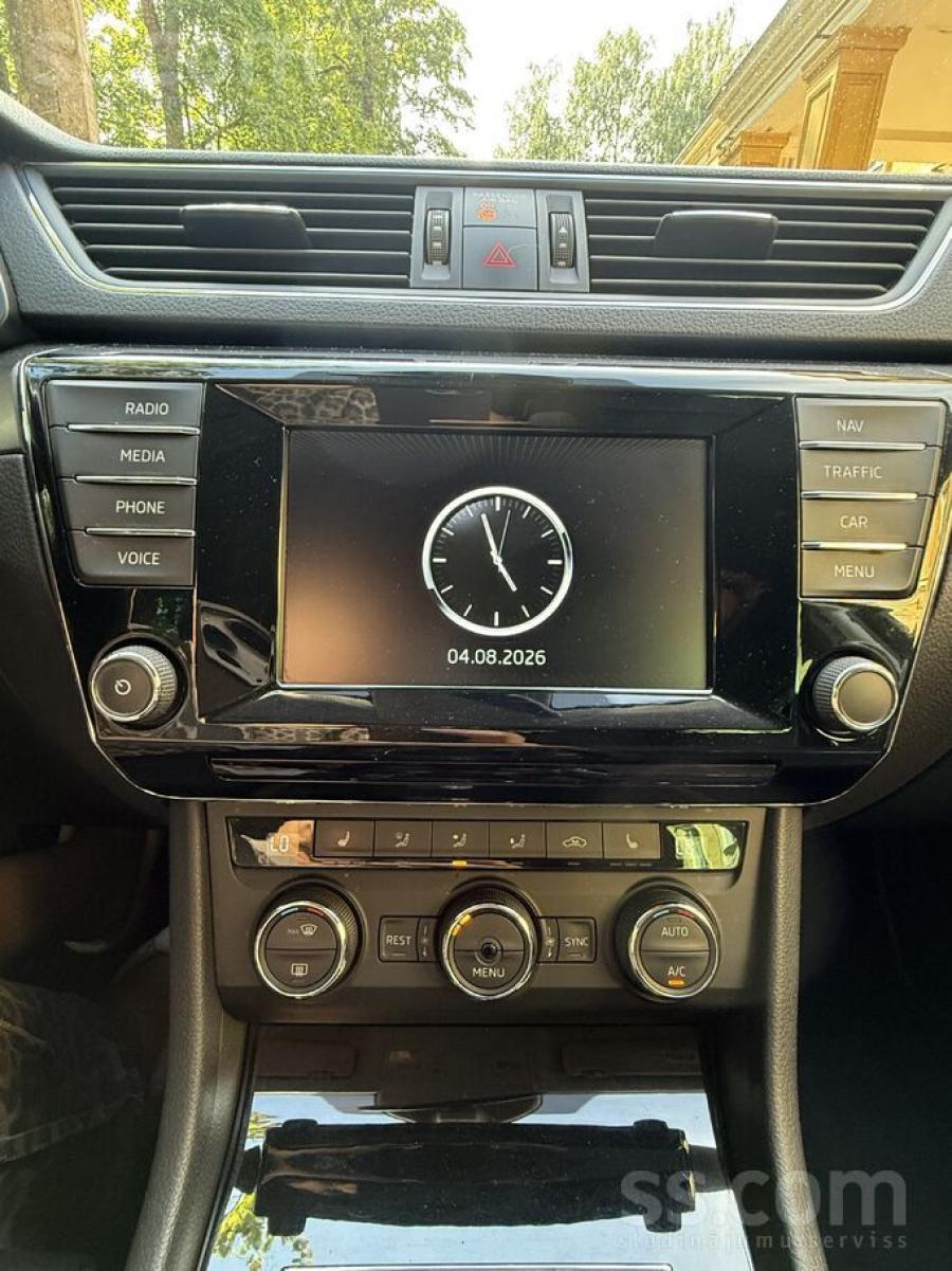 Melns Skoda SuperB 2016 Rīga, ar dzinēja tilpumu 2.00 L un nobraukumu 249 tūkst. km par 7300 €, foto 1 vietnē AUTOMOTO.COM.LV