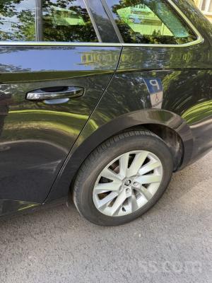Melns Skoda SuperB 2016 Rīga, ar dzinēja tilpumu 2.00 L un nobraukumu 249 tūkst. km par 7300 €, foto 17 vietnē AUTOMOTO.COM.LV