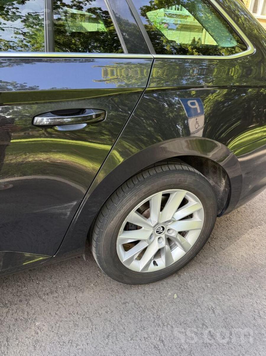 Melns Skoda SuperB 2016 Rīga, ar dzinēja tilpumu 2.00 L un nobraukumu 249 tūkst. km par 7300 €, foto 17 vietnē AUTOMOTO.COM.LV