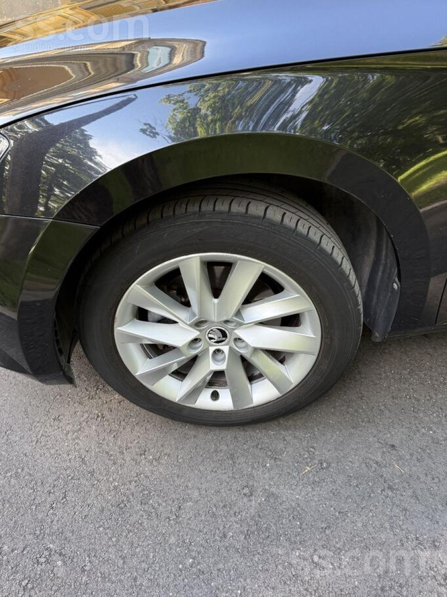 Melns Skoda SuperB 2016 Rīga, ar dzinēja tilpumu 2.00 L un nobraukumu 249 tūkst. km par 7300 €, foto 18 vietnē AUTOMOTO.COM.LV
