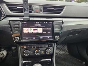 Black Skoda SuperB 2016 in Vilnius, with an engine capacity of 1.97 L and mileage of 280 thousand km for 10600 €, photo 10 on AUTOMOTO.COM.LV