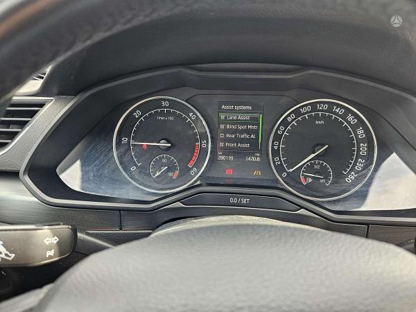 Melns Skoda SuperB 2016 Viļņa, ar dzinēja tilpumu 1.97 L un nobraukumu 280 tūkst. km par 10600 €, foto 11 vietnē AUTOMOTO.COM.LV
