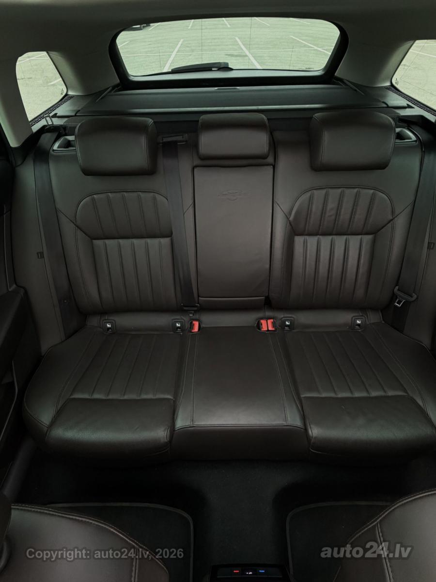 Black Skoda SuperB 2016 in Tallinn, with an engine capacity of 2.00 L and mileage of 290 thousand km for 12000 €, photo 13 on AUTOMOTO.COM.LV