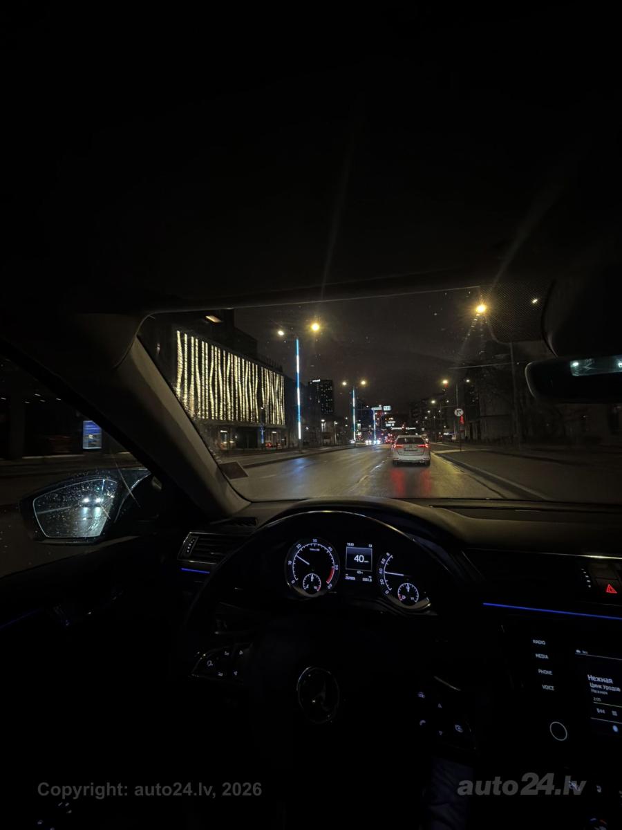 Black Skoda SuperB 2016 in Tallinn, with an engine capacity of 2.00 L and mileage of 290 thousand km for 12000 €, photo 18 on AUTOMOTO.COM.LV