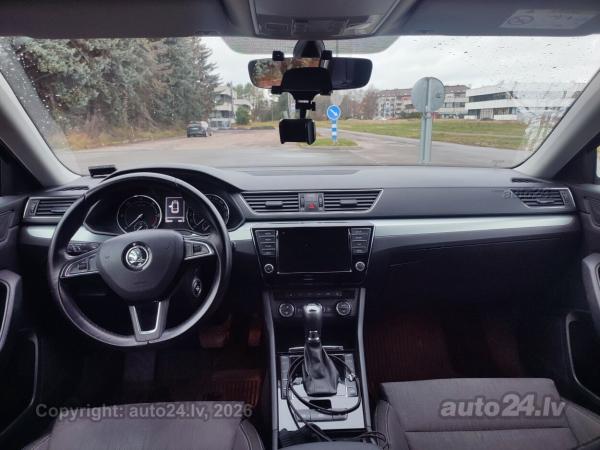 Melns Skoda SuperB 2017 Tallina, ar dzinēja tilpumu 2.00 L un nobraukumu 360 tūkst. km par 7900 €, foto 5 vietnē AUTOMOTO.COM.LV