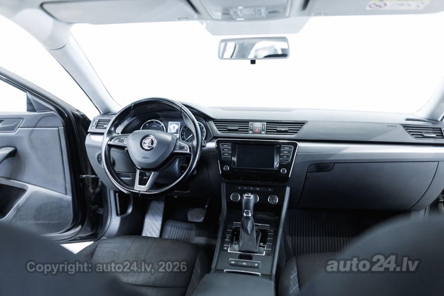 Black Skoda SuperB 2017 in Tallinn, with an engine capacity of 2.00 L and mileage of 270 thousand km for 9990 €, photo 15 on AUTOMOTO.COM.LV