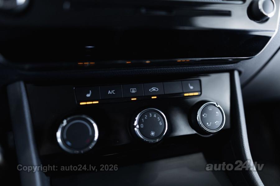 Black Skoda SuperB 2017 in Tallinn, with an engine capacity of 2.00 L and mileage of 270 thousand km for 9990 €, photo 25 on AUTOMOTO.COM.LV