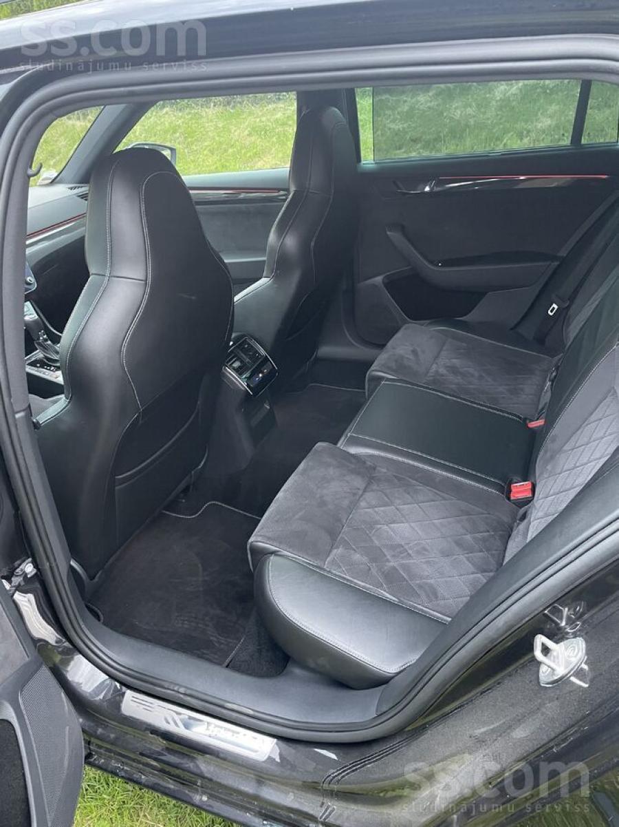 Черный Шкода Суперб 2017 в Елгава, объемом двигателя 2.00 л и пробегом 228 тыс. км за 13550 €, фото 14 на AUTOMOTO.COM.LV