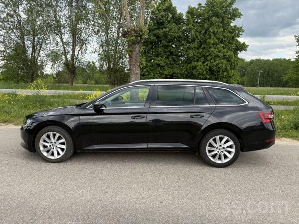 Black Skoda SuperB 2017 in Ogre, with an engine capacity of 1.60 L and mileage of 260 thousand km for 11999 €, photo 4 on AUTOMOTO.COM.LV