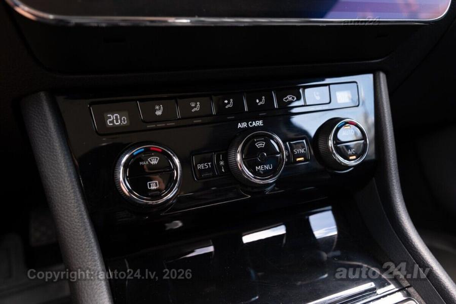 Black Skoda SuperB 2017 in Riga, with an engine capacity of 2.00 L and mileage of 309 thousand km for 11950 €, photo 16 on AUTOMOTO.COM.LV