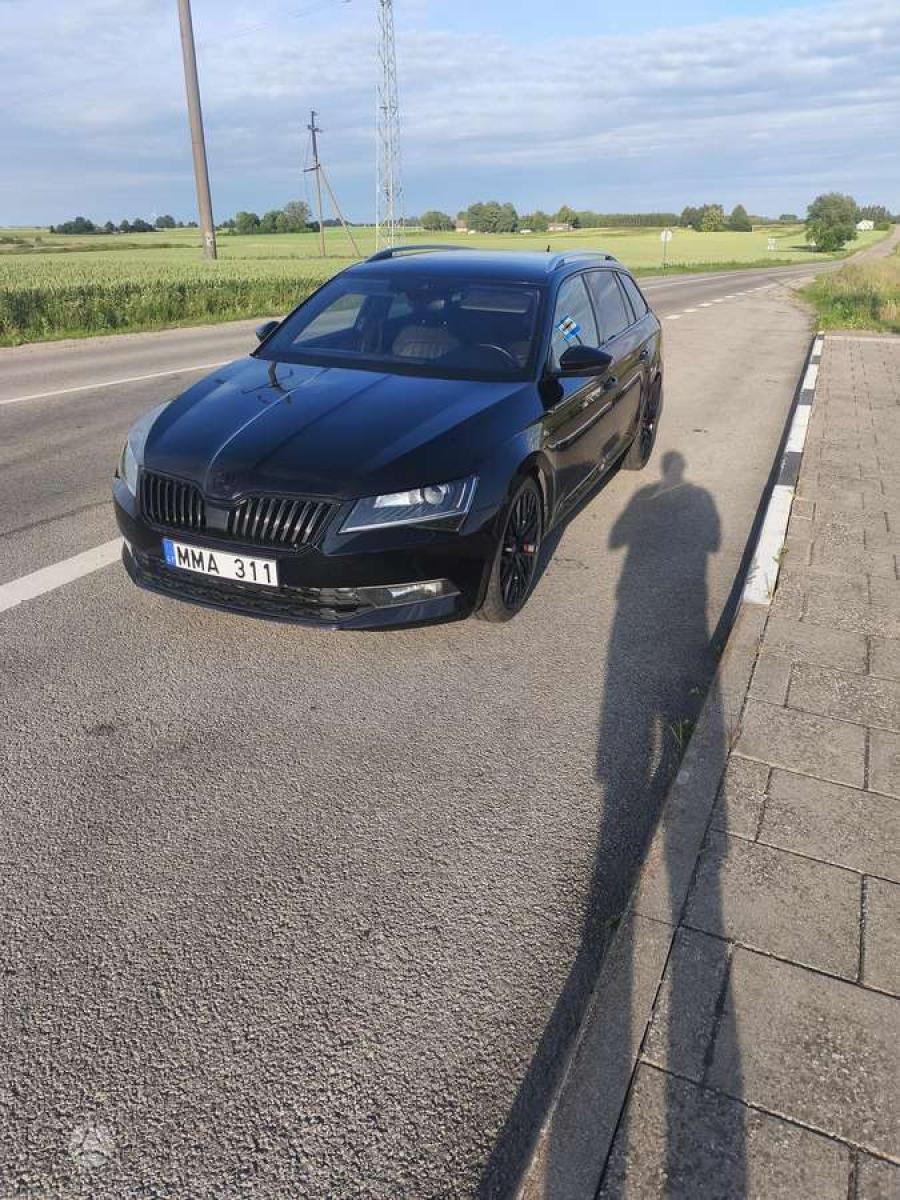 Black Skoda SuperB 2017 in Marijampole, with an engine capacity of 1.97 L and mileage of 338 thousand km for 11000 €, photo 4 on AUTOMOTO.COM.LV
