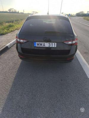 Black Skoda SuperB 2017 in Marijampole, with an engine capacity of 1.97 L and mileage of 338 thousand km for 11000 €, photo 5 on AUTOMOTO.COM.LV