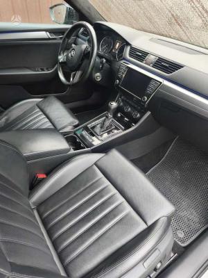 Black Skoda SuperB 2017 in Marijampole, with an engine capacity of 1.97 L and mileage of 338 thousand km for 11000 €, photo 13 on AUTOMOTO.COM.LV