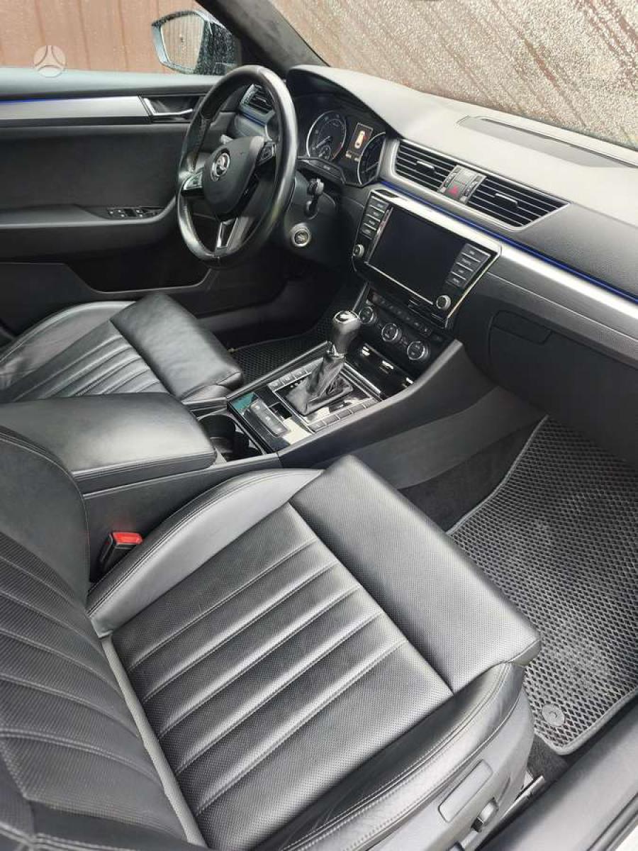 Black Skoda SuperB 2017 in Marijampole, with an engine capacity of 1.97 L and mileage of 338 thousand km for 11000 €, photo 13 on AUTOMOTO.COM.LV