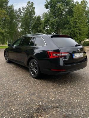 Melns Skoda SuperB 2017 Rīga, ar dzinēja tilpumu 2.00 L un nobraukumu 318 tūkst. km par 13300 €, foto 5 vietnē AUTOMOTO.COM.LV
