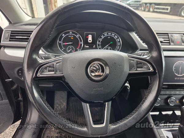 Black Skoda SuperB 2017 in Tallinn, with an engine capacity of 2.00 L and mileage of 215 thousand km for 8600 €, photo 7 on AUTOMOTO.COM.LV