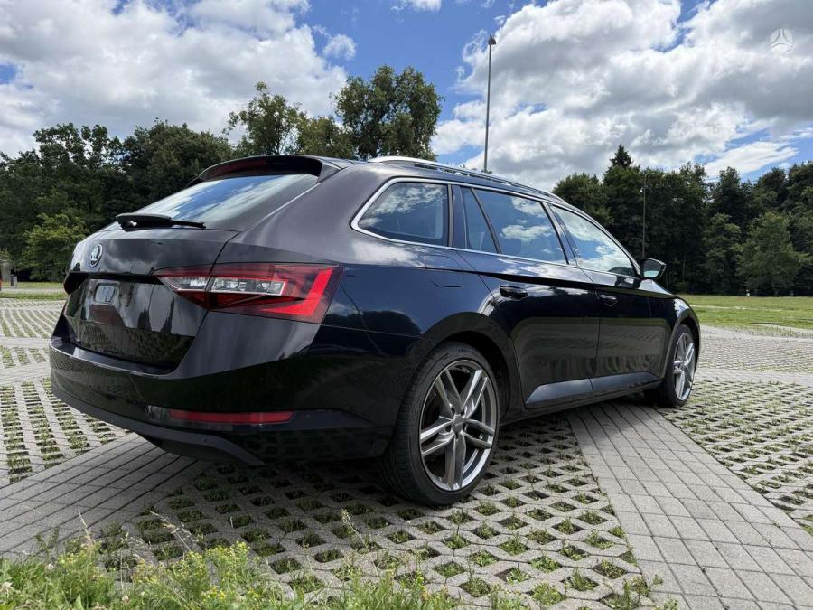 Black Skoda SuperB 2017 in Kaunas, with an engine capacity of 1.97 L and mileage of 336 thousand km for 8600 €, photo 14 on AUTOMOTO.COM.LV