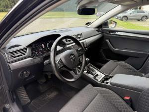 Black Skoda SuperB 2017 in Kaunas, with an engine capacity of 1.97 L and mileage of 336 thousand km for 8600 €, photo 16 on AUTOMOTO.COM.LV