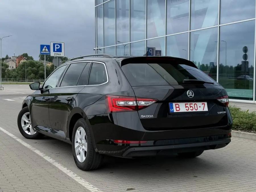 Melns Skoda SuperB 2017 Rēzekne, ar dzinēja tilpumu 2.00 L un nobraukumu 236 tūkst. km par 11590 €, foto 7 vietnē AUTOMOTO.COM.LV