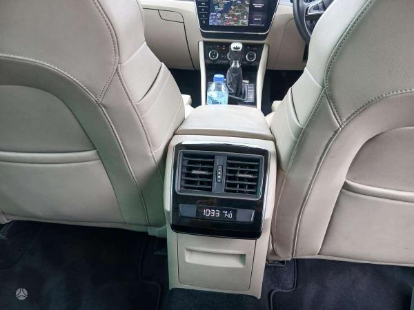 Melns Skoda SuperB 2017 Šilutė, ar dzinēja tilpumu 1.97 L un nobraukumu 172 tūkst. km par 4999 €, foto 10 vietnē AUTOMOTO.COM.LV