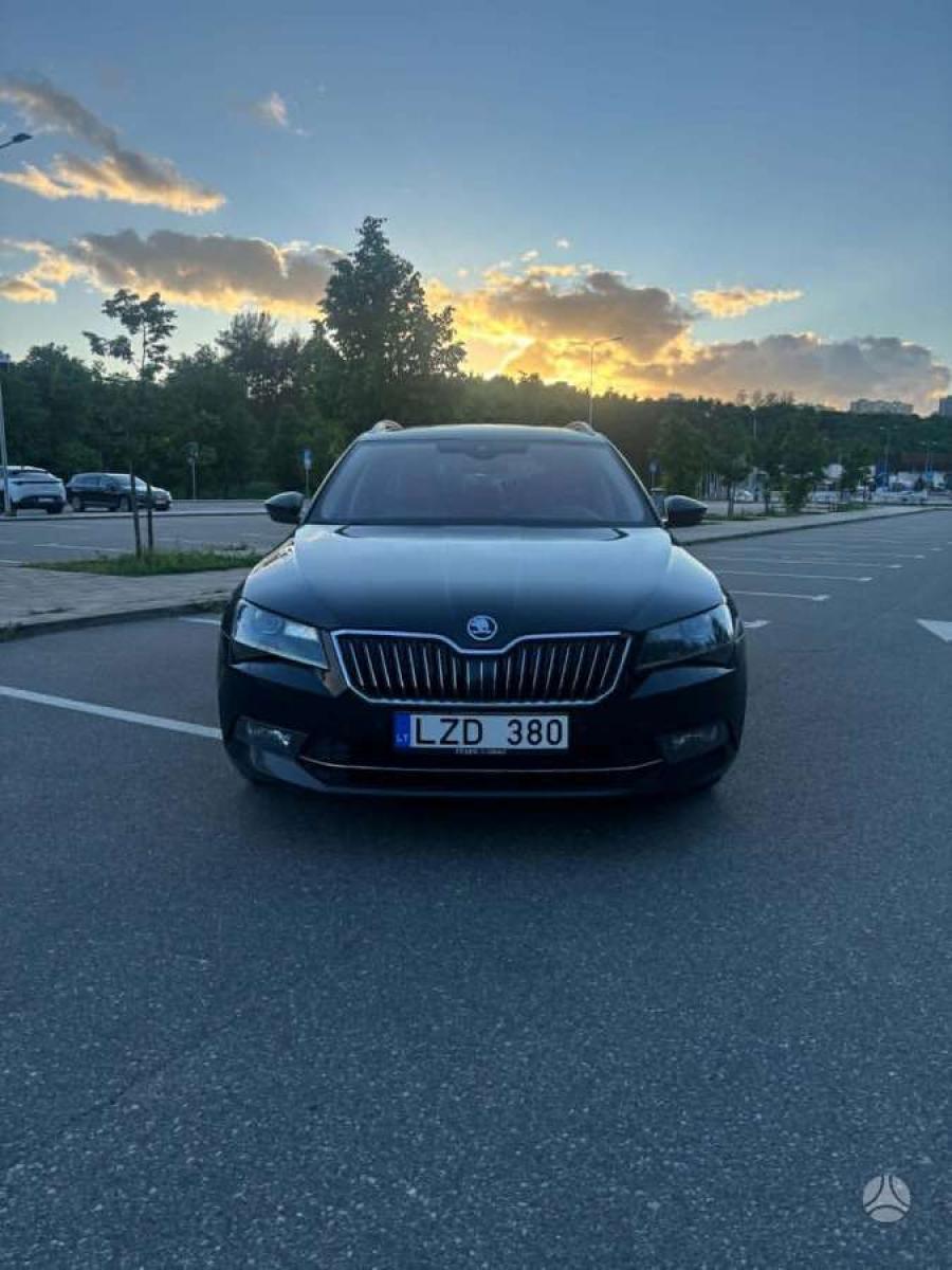 Black Skoda SuperB 2017 in Vilnius, with an engine capacity of 1.97 L and mileage of 222 thousand km for 11900 €, photo 1 on AUTOMOTO.COM.LV