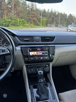 Black Skoda SuperB 2017 in Vilnius, with an engine capacity of 1.97 L and mileage of 222 thousand km for 11900 €, photo 7 on AUTOMOTO.COM.LV