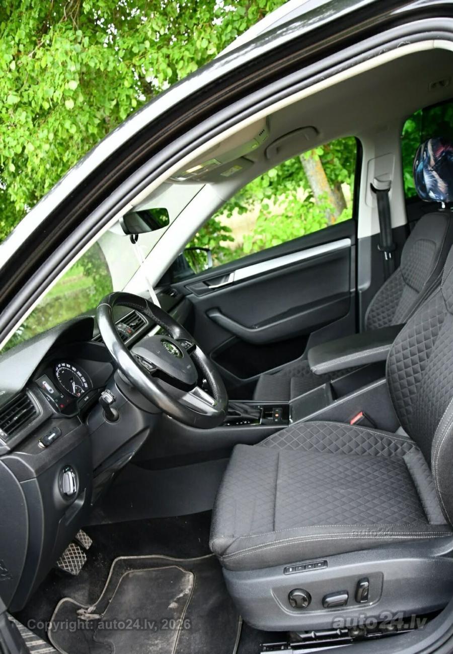 Melns Skoda SuperB 2017 Tallina, ar dzinēja tilpumu 2.00 L un nobraukumu 265 tūkst. km par 12399 €, foto 7 vietnē AUTOMOTO.COM.LV