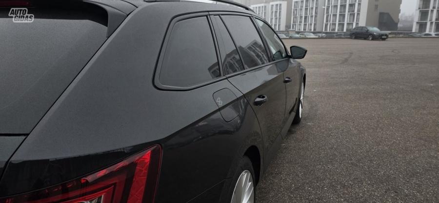 Melns Skoda SuperB 2018 Viļņa, ar dzinēja tilpumu 2.00 L un nobraukumu 255 tūkst. km par 16000 €, foto 9 vietnē AUTOMOTO.COM.LV