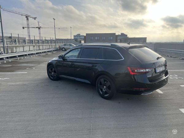 Black Skoda SuperB 2018 in Vilnius, with an engine capacity of 1.97 L and mileage of 300 thousand km for 12000 €, photo 5 on AUTOMOTO.COM.LV