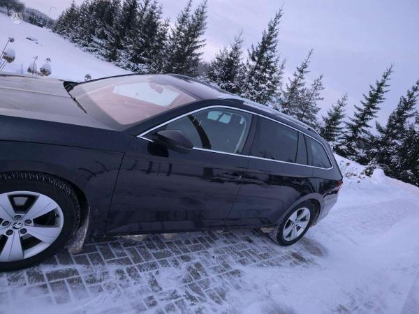 Black Skoda SuperB 2018 in Vilnius, with an engine capacity of 1.97 L and mileage of 147 thousand km for 14999 €, photo 3 on AUTOMOTO.COM.LV