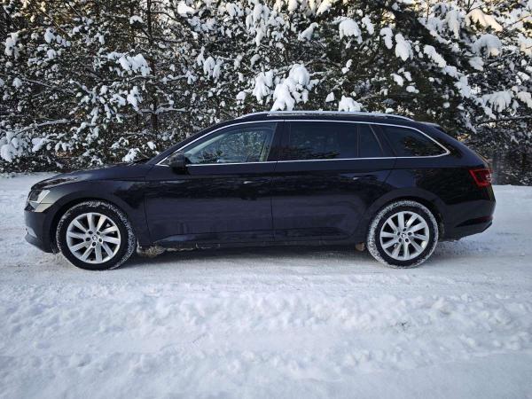 Black Skoda SuperB 2018 in Vilnius, with an engine capacity of 1.97 L and mileage of 216 thousand km for 12800 €, photo 4 on AUTOMOTO.COM.LV