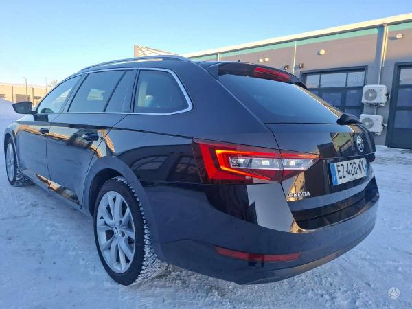 Black Skoda SuperB 2018 in Kaunas, with an engine capacity of 1.97 L and mileage of 177 thousand km for 14650 €, photo 3 on AUTOMOTO.COM.LV