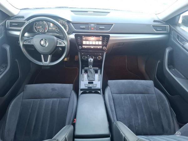 Black Skoda SuperB 2018 in Kaunas, with an engine capacity of 1.97 L and mileage of 177 thousand km for 14650 €, photo 4 on AUTOMOTO.COM.LV