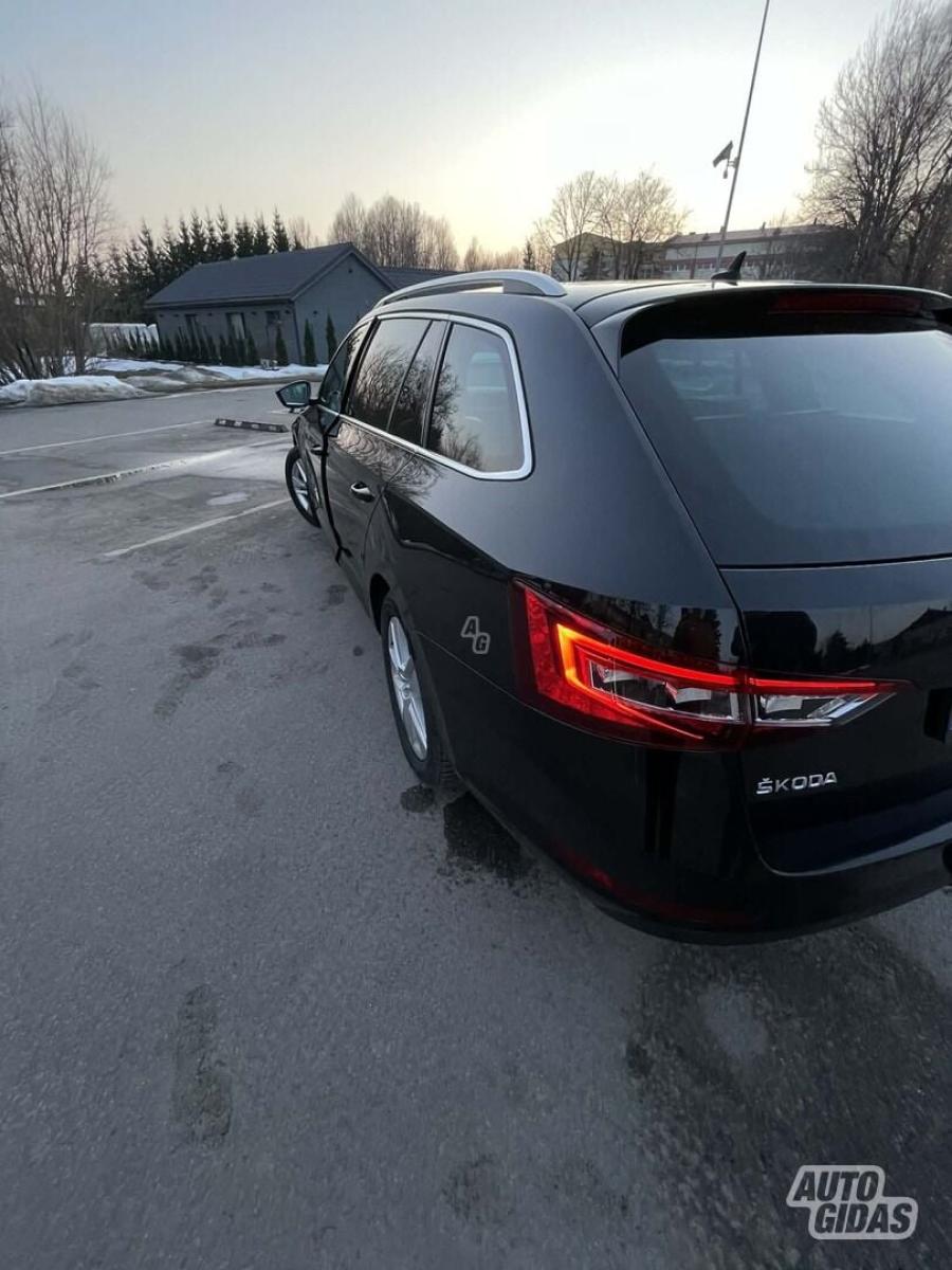Melns Skoda SuperB 2018 Šilalė, ar dzinēja tilpumu 2.00 L un nobraukumu 310 tūkst. km par 13200 €, foto 5 vietnē AUTOMOTO.COM.LV