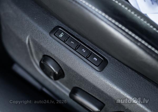 Black Skoda SuperB 2018 in Tallinn, with an engine capacity of 2.00 L and mileage of 193 thousand km for 16990 €, photo 9 on AUTOMOTO.COM.LV