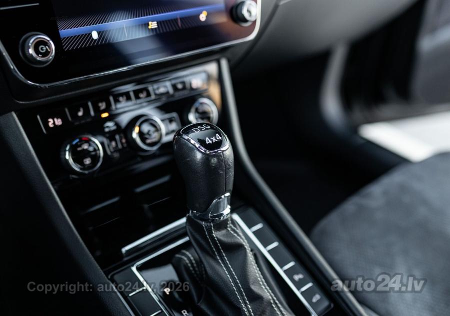 Melns Skoda SuperB 2018 Tallina, ar dzinēja tilpumu 2.00 L un nobraukumu 193 tūkst. km par 16990 €, foto 15 vietnē AUTOMOTO.COM.LV