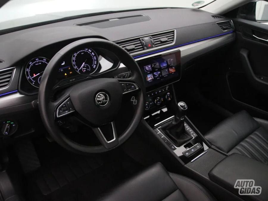 Black Skoda SuperB 2018 in Vilnius, with an engine capacity of 1.40 L and mileage of 230 thousand km for 12199 €, photo 17 on AUTOMOTO.COM.LV