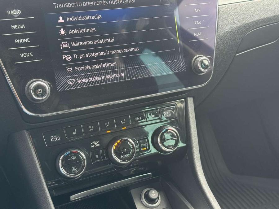 Melns Skoda SuperB 2018 Klaipėda, ar dzinēja tilpumu 1.97 L un nobraukumu 241 tūkst. km par 8999 €, foto 21 vietnē AUTOMOTO.COM.LV