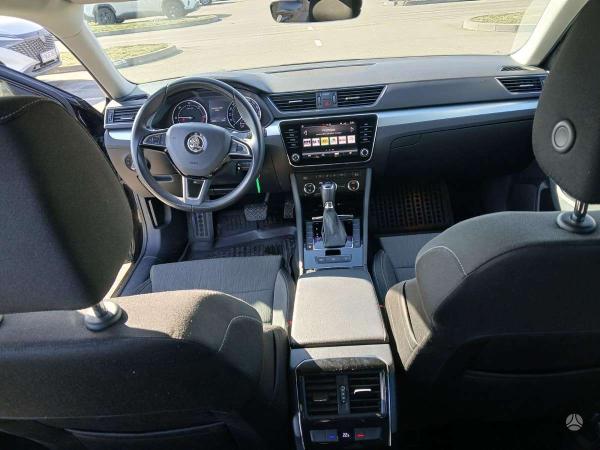 Black Skoda SuperB 2018 in Vilnius, with an engine capacity of 1.97 L and mileage of 133 thousand km for 12584 €, photo 9 on AUTOMOTO.COM.LV